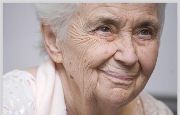 Nữ tu Ruth Pfau, ”Mẹ Têrêsa của Pakistan” qua đời